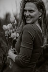 Seattle's Top Portrait Photographer: Meet Laura